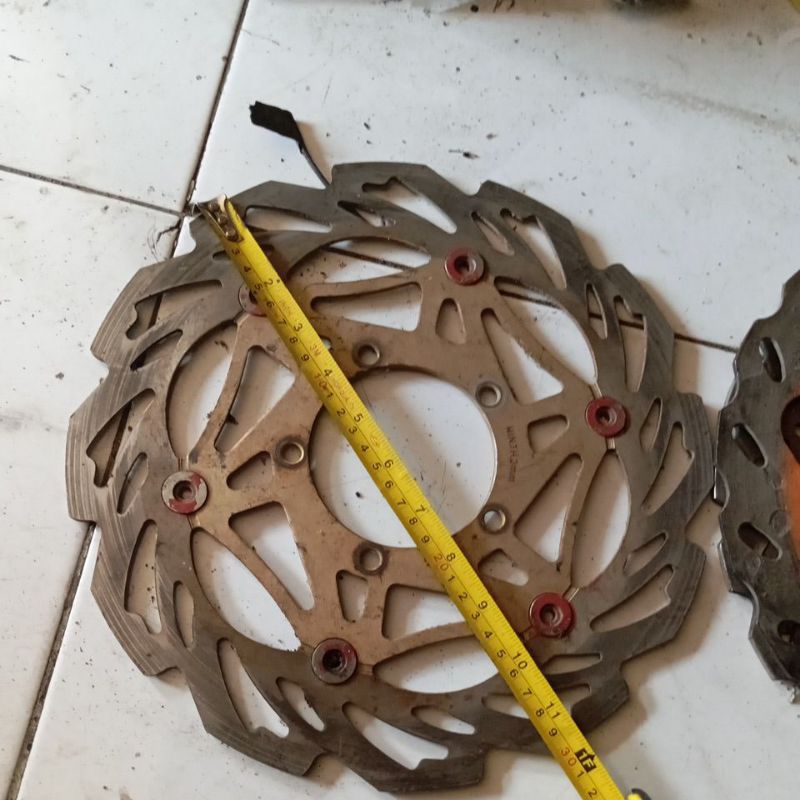Jual piringan bekas disk bekas motor buat kerajinan diameter 30cm ...