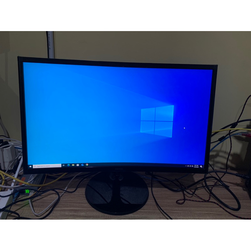 Jual Monitor LED SAMSUNG CURVED 24 inch. | Shopee Indonesia