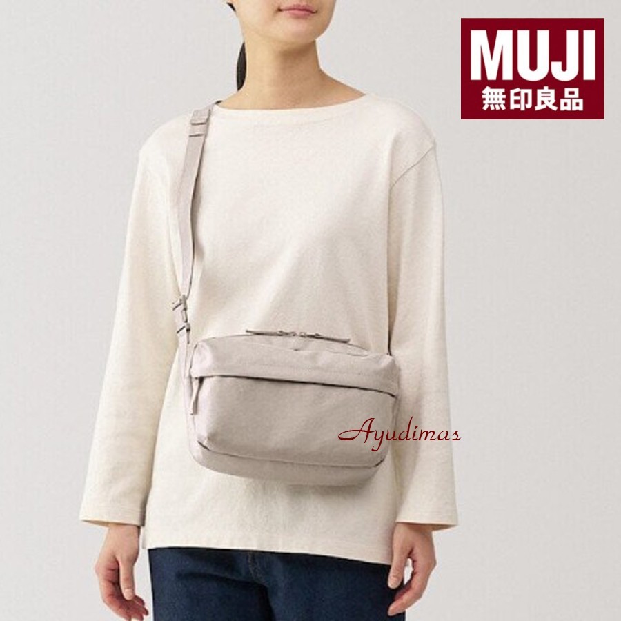 Jual MUJI Water Repellent Back Pocket Shoulder Bag - Tas Selempang ...
