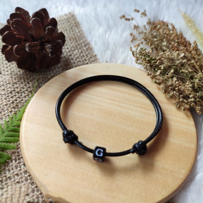 Jual Gelang inisial huruf ( INISIAL A-Z ) /Gelang COUPLE | Shopee Indonesia