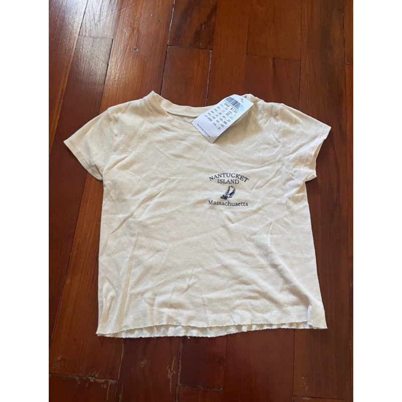 Jual BNWT Brandy Melville Nantucket Baby Tee (Sell/Trade) | Shopee ...