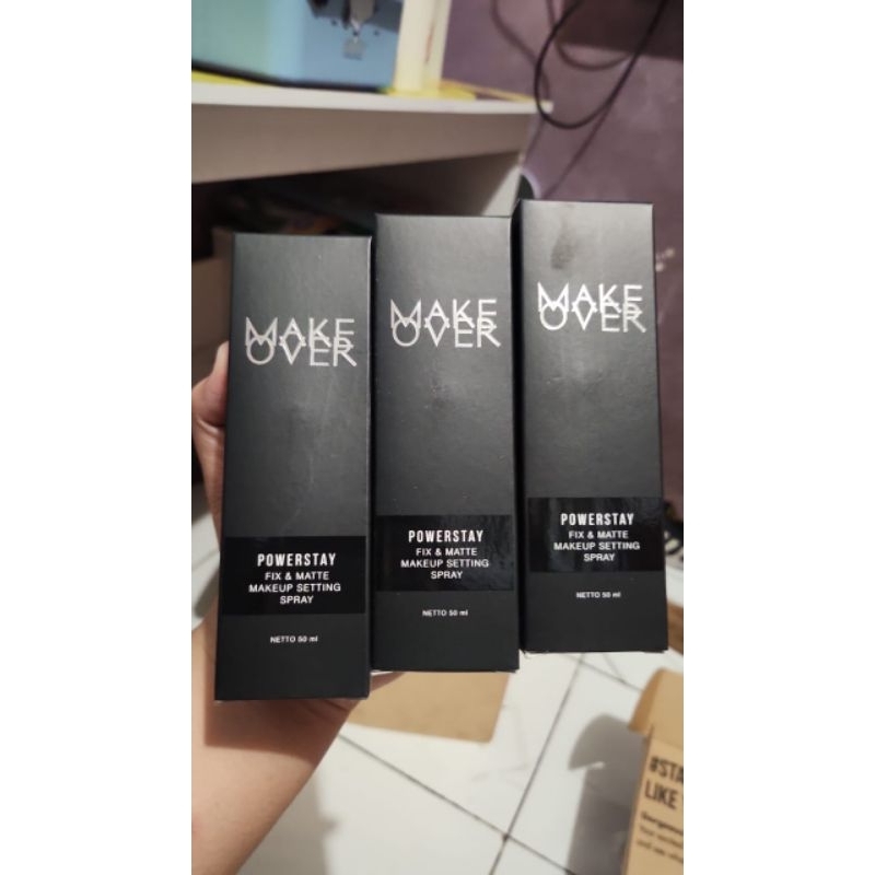 Jual MAKEOVER SETTING SPRAY | Shopee Indonesia
