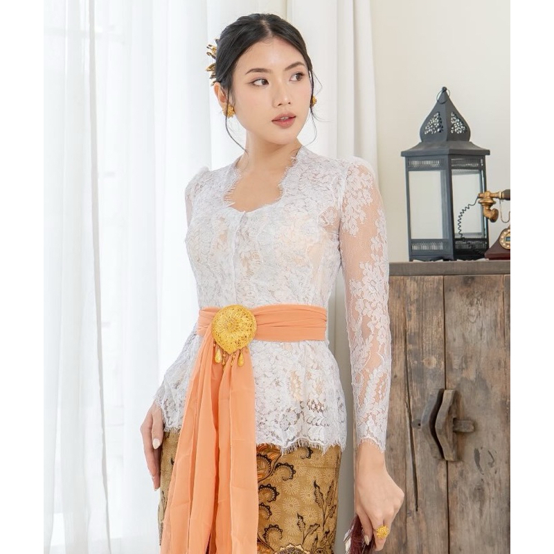 Jual Brokat swaroski || bahan kebaya || lace bali || kanabali kebaya ...