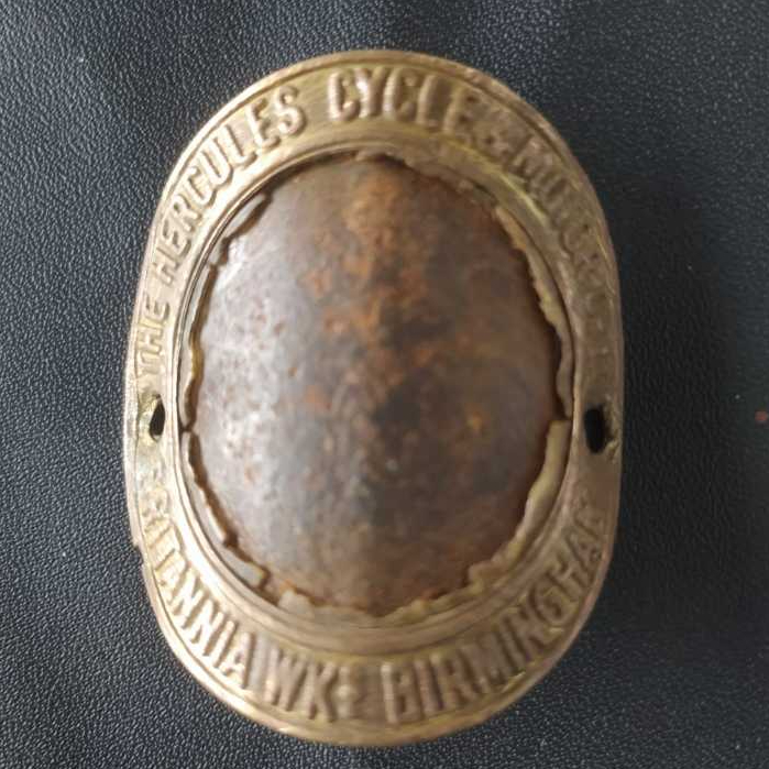 Jual MERK / EMBLEM SEPEDA ONTHEL HERCULES ORIGINAL [ KOLEKSI BARANG ...