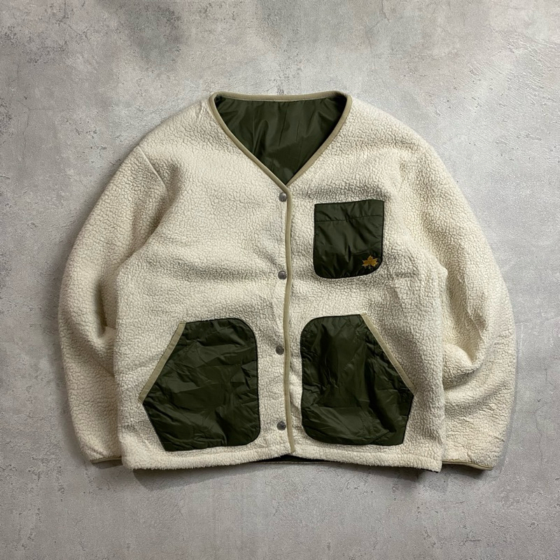 Jual Logos Reversible Quilted jacket | Shopee Indonesia