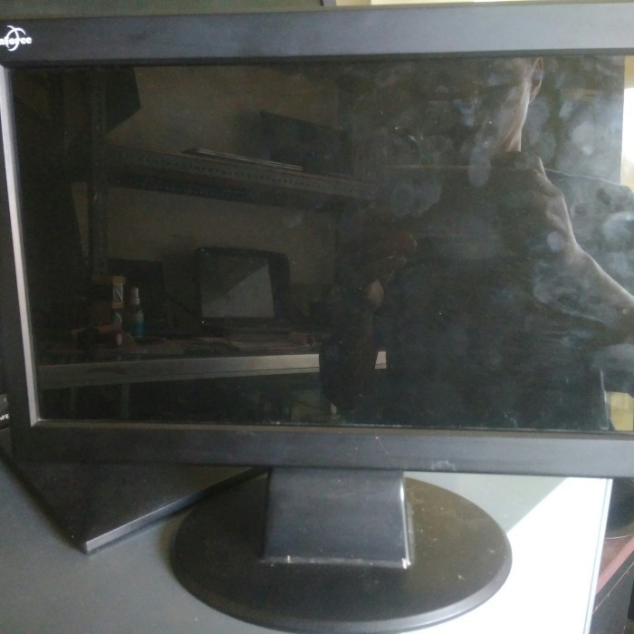 Jual Monitor Led Inforce 16 inch Computer Komputer CCTV | Shopee Indonesia