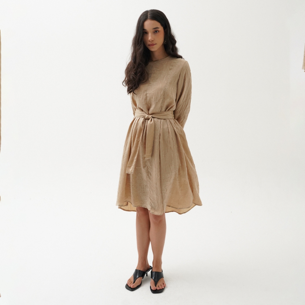 Jual Mississippi Midi Dress With Belt LIN000600M Cream | Shopee Indonesia