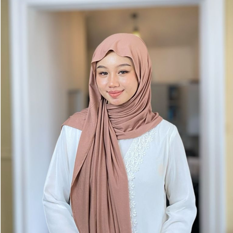 Jual jilbab Pashmina Kaos Rayon Premium Flowy Stretch Premium Hijab Pashmina Rayon Oman Dubai ...