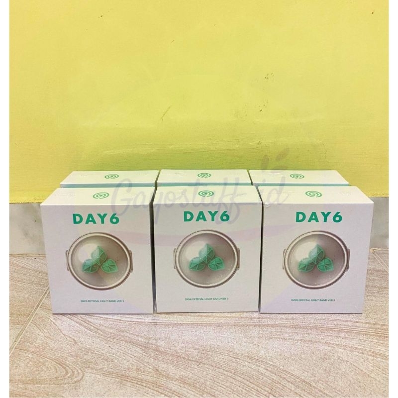 Jual [READY STOCK] LIGHTBAND DAY6 VER 3 LB NEW OFFICIAL LIGHTSTICK MYDAY | Shopee Indonesia