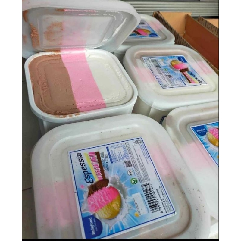 Jual Espessia Es krim 8 liter Neapolitan (vanila, coklat, strawberry ...