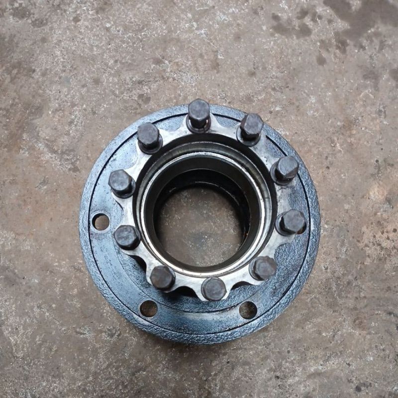 Jual Nap roda/wheel hub fuso gawir/ceketer original eks singapore ...