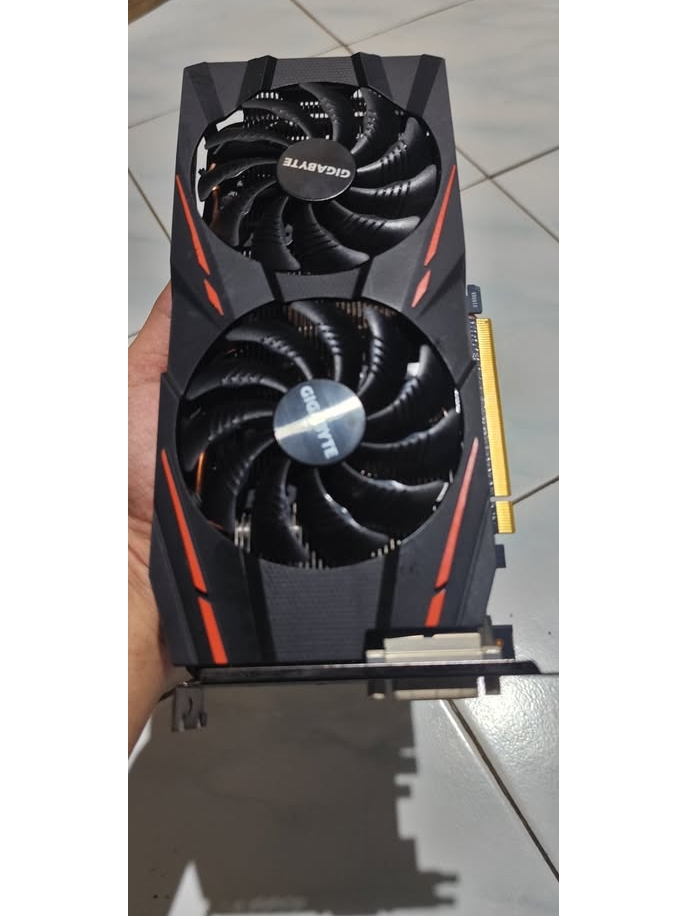Jual VGA Card Gigabyte RX 570 4GB 256bit Gddr5,Suhu Normal Bekas ...