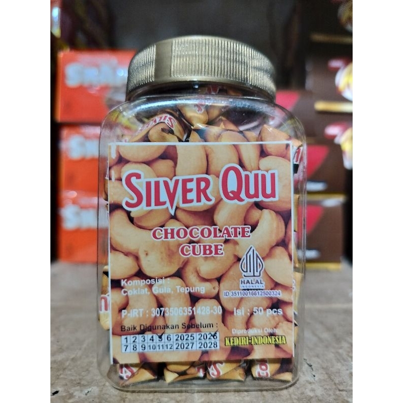 Jual Silver Quu Chocolate Cube (1 Toples isi 50 Pcs) | Shopee Indonesia