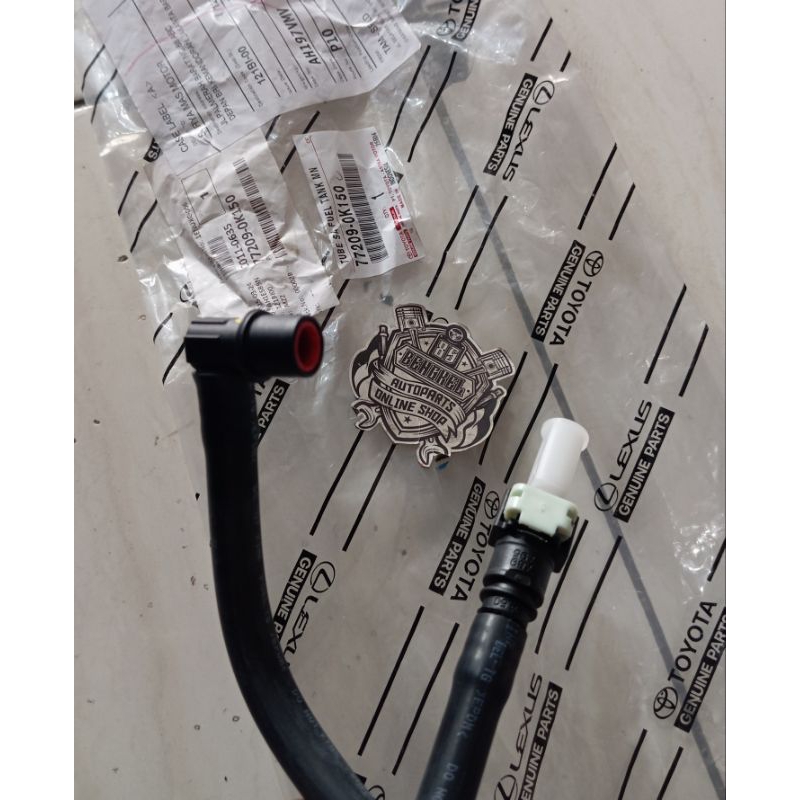 Jual SELANG TANGKI TANKI BENSIN TUBE SA FUEL TANK MN TOYOTA INNOVA ASLI ...