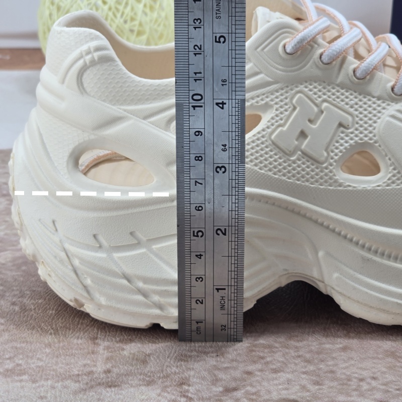 Jual Sepatu kets tahan air wanita yang meningkatkan ketinggian sepatu ...