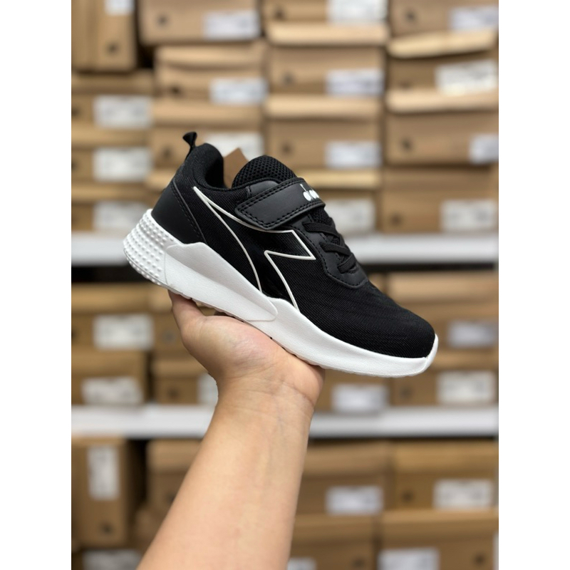 Jual SEPATU ANAK DIADORA MOON JR BLACK DIACX240804B ORIGINAL BNIB SHOES ...