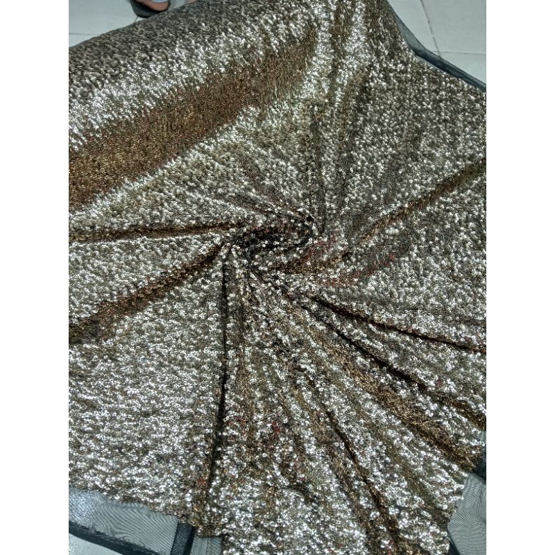 Jual BAHAN KAIN TILE SQUIN SERIBU PAYET SQUIN PAYET PIRINGAN | Shopee ...