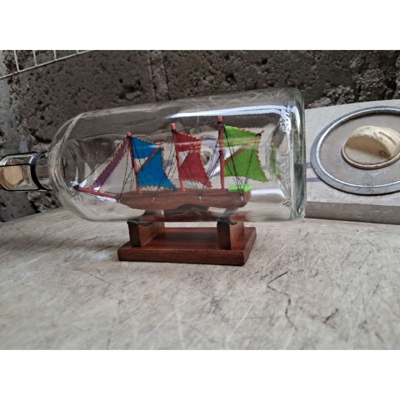 Jual miniatur mini atur perahu diecast kapal dalam botol kaca pajangan ...