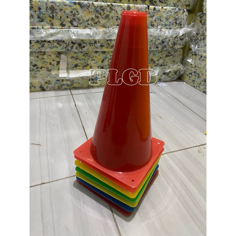 Jual Cones /cone /kerucut tinggi 24 cm | Shopee Indonesia