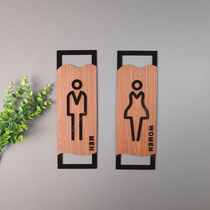 Jual Papan Tanda Toilet Akrilik Timbul Motif Kayu | Arah Penanda Sign ...