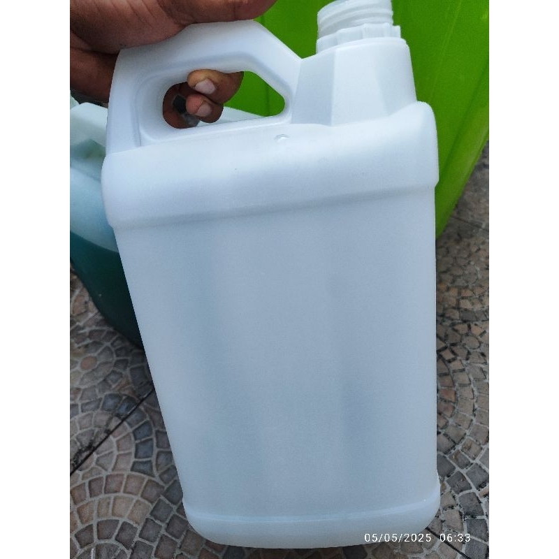 Jual JERIGEN BEKAS 5 LITER / JERIGEN BERSIH 5 LITER / JERIGEN 5 LITER ...