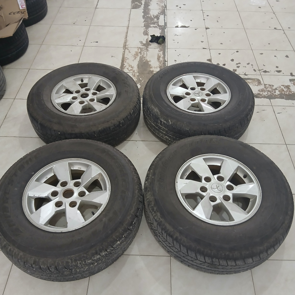 Jual Velg Mobil Second ORIGINAL TRITON Ring 16 Lubang 6x139 lebar 7 ...