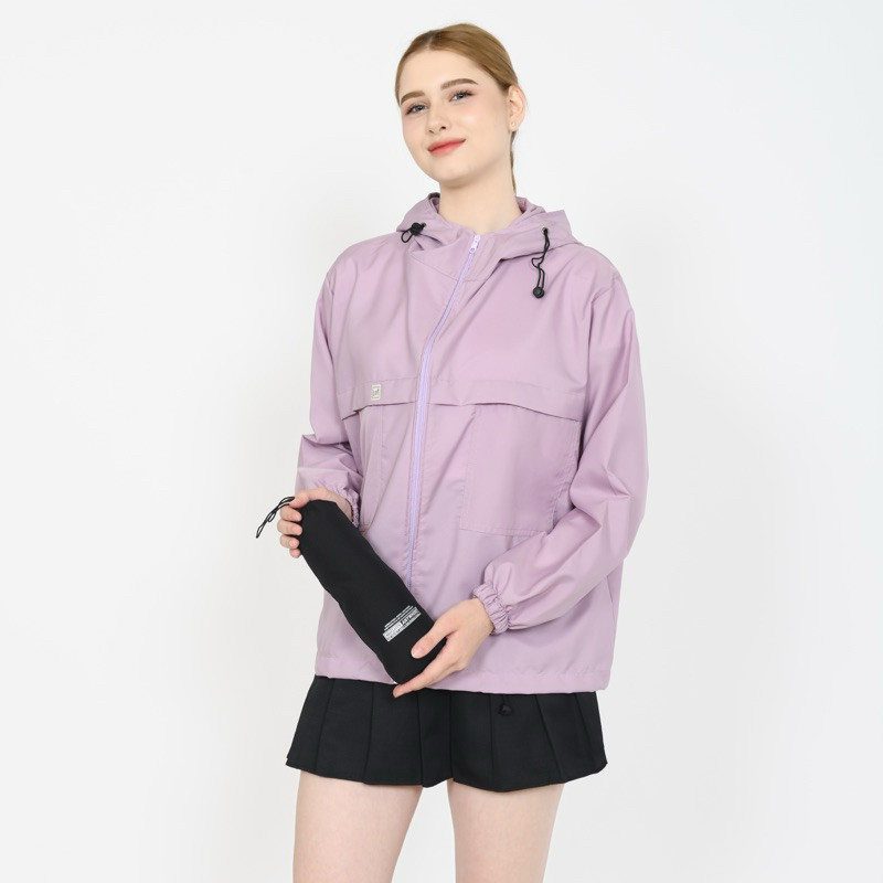 Jual GRATIS pouch Jacke Mighty.Up - Jaket Olahraga Parasut Polos Pria ...