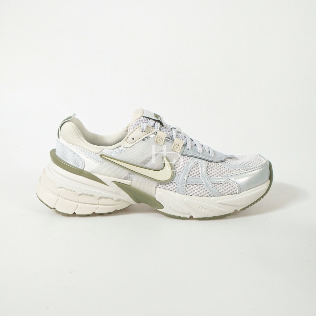 Jual Nike V2K Run Women Running Shoes Photon Dust (W) FD0736-006 ...