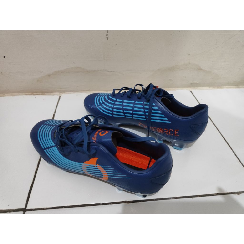 Jual sepatu bola | Shopee Indonesia