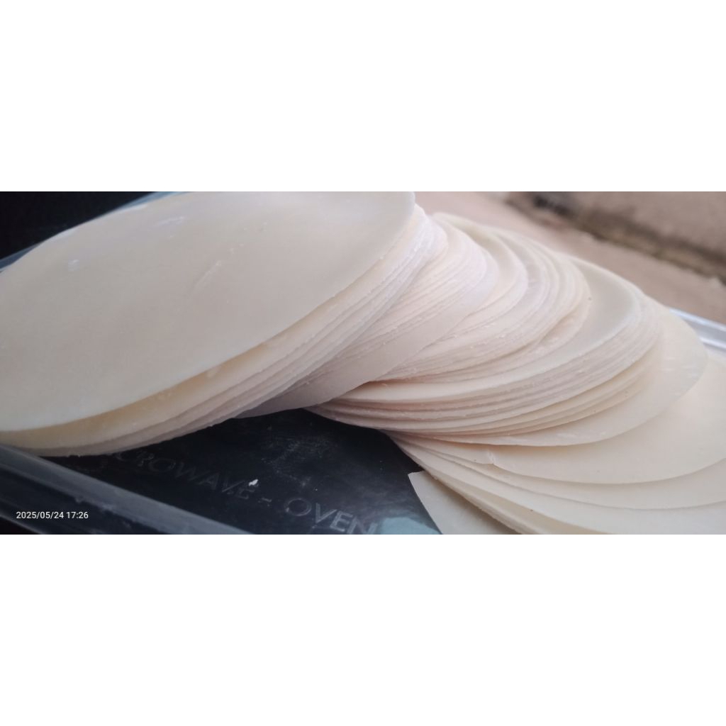Jual KULIT DIMSUM/GYOZA/DUMPLING PUTIH PREMIUM ISI 50 LEMBAR | Shopee ...
