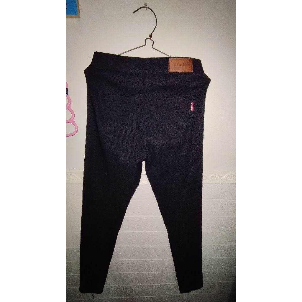 Jual preloved celana bahan tebal hitam | Shopee Indonesia