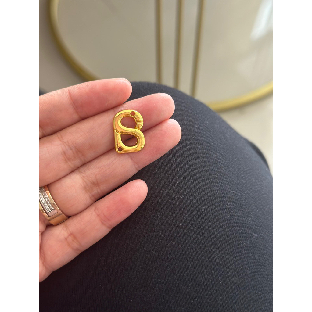 Jual pin hijab buttonscarves premium UPGRADE LOOK ORI | Shopee Indonesia