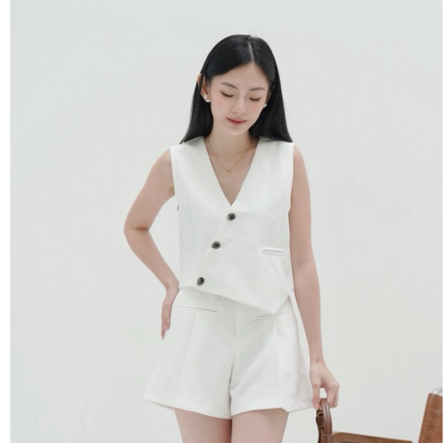 Jual Avelle - Olivia Vest | Rompi Kerah V-Neck Asimetris | Casual Vest Top | Atasan Wanita ...