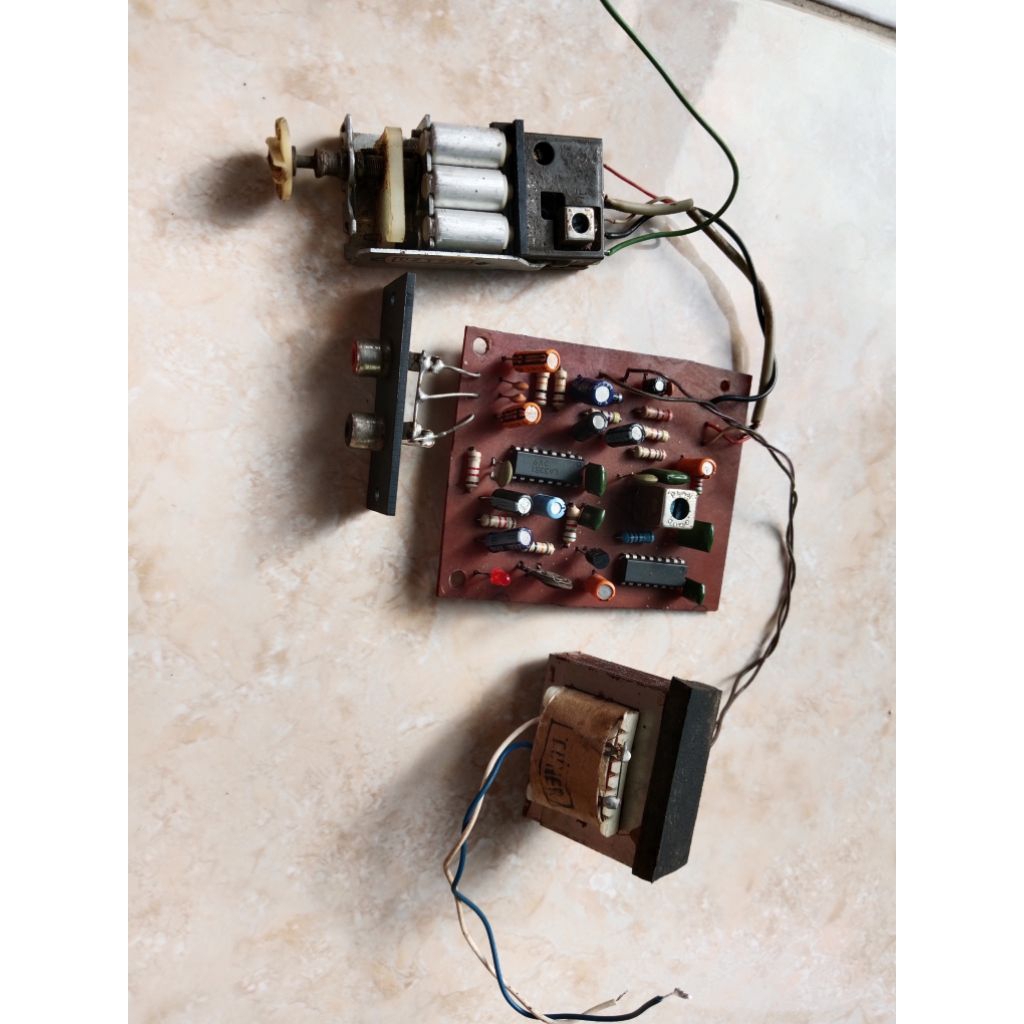 Jual KIT TUNER FM STEREO AQUARIUS + TRAFO COPOTAN | Shopee Indonesia