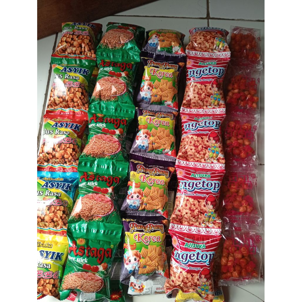 Jual Snack jadul/ngetop/asyik/astaga/pangpang/cikur/renceng isi 10 pcs ...