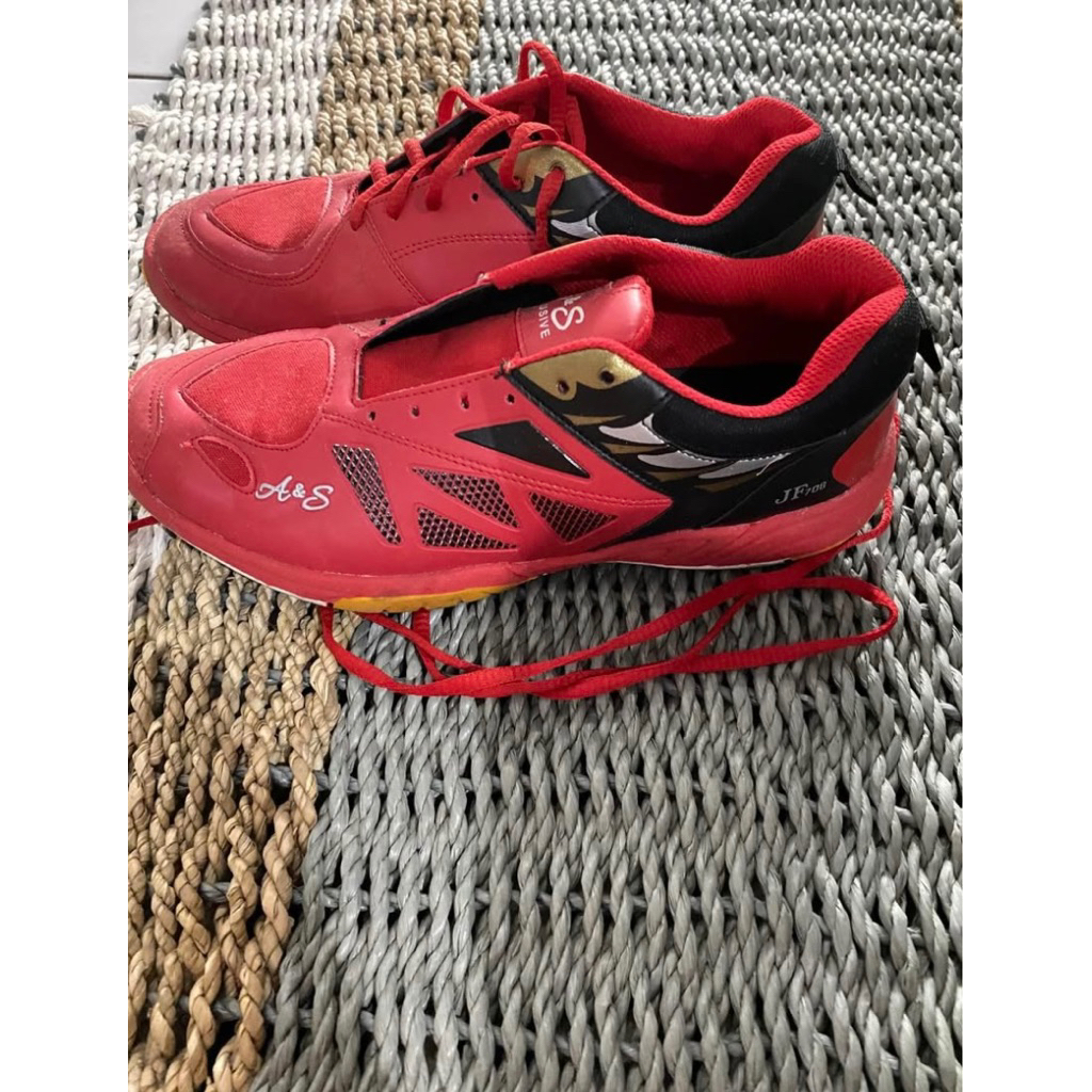 Jual sepatu merah | Shopee Indonesia
