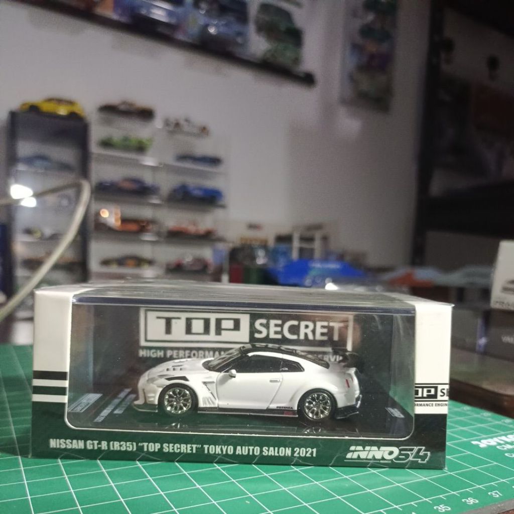 Jual INNO54 skala 1:64 Nissan GT-R (R35) top secret "tokyo auto salon ...