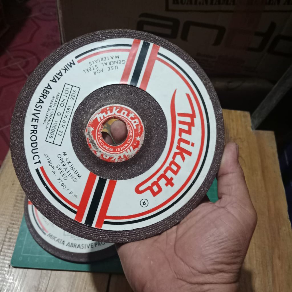 Jual batu grinding wheel mikata Made in Japan ukuran : 180x6x22mm ...