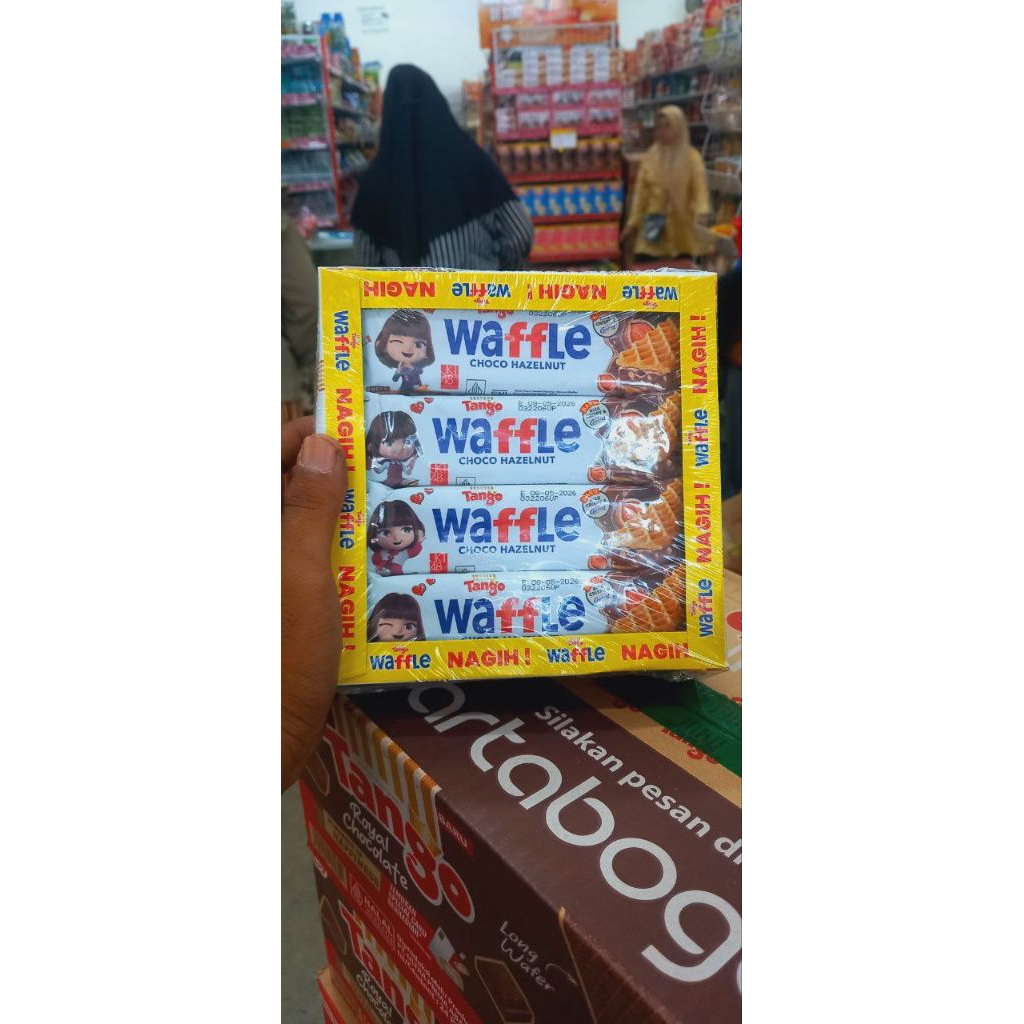 Jual 1 Box Tango Waffle 2000 Isi 12 Cemilan Camilan Enak Jajanan Anak ...