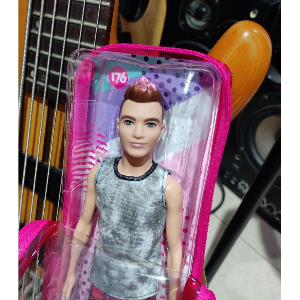 Jual Barbie Ken Fashionistas 176 baru dan sempurna (baca deskripsi ...