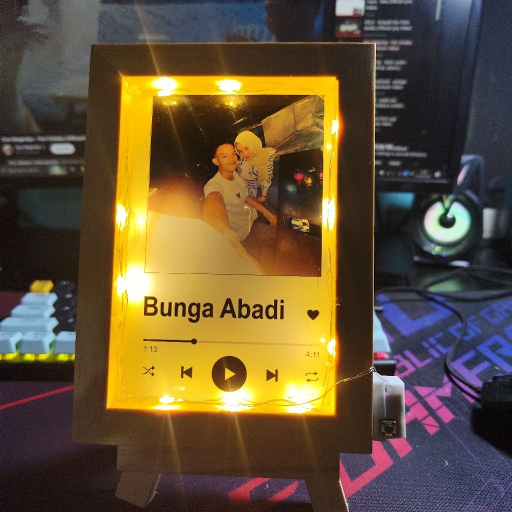 Jual GIFT | KADO BINGKAI KAYU 3D MINIMALIS NATURAL 6 inci/4R + DUDUKAN ...