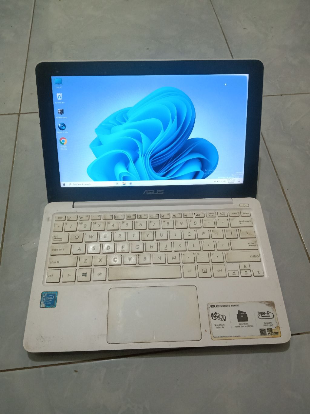 Jual Laptop Asus VivoBook E202S Second Normal | Shopee Indonesia