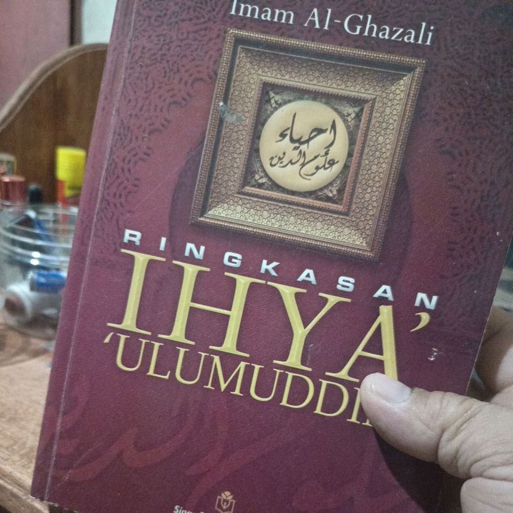Jual buku ringkasan kitab ihya Ulumuddin karya imam Ghozali | Shopee ...