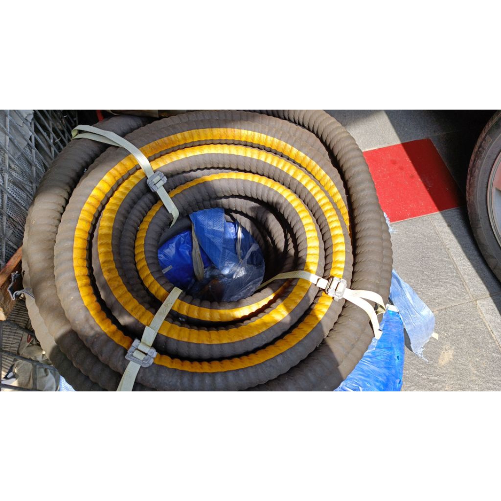 Jual Selang Karet Hitam 1" Selang Angin Oil Suction Delivery Corrugated ...