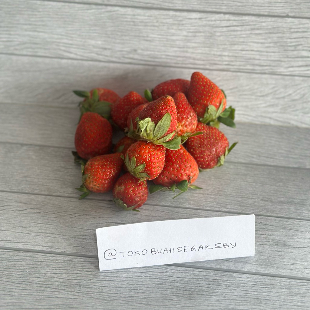 Jual EXPRESS DELIVERY 1 pack 250gram Strawberry / Stroberi / Stoberi ...