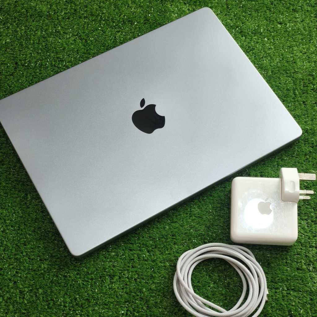 Jual Macbook Pro 14 inch 2021 M1 Pro RAM 16GB SSD 512GB CC 37 ex inter | Shopee Indonesia