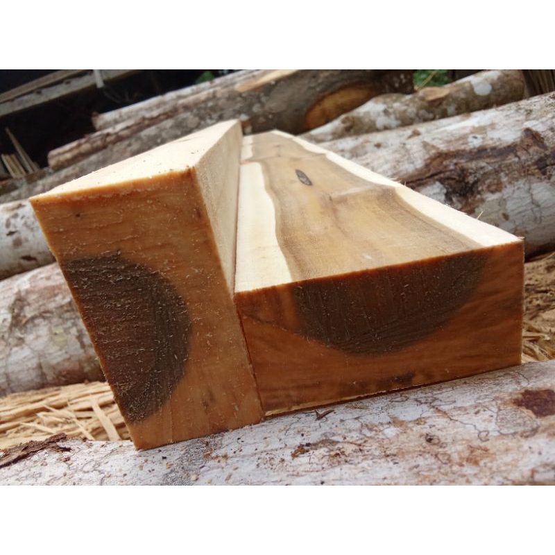 Jual KAYU 6x15 Panjang 2Meter Bahan Kusen Pintu Jendela Kayu Manglid ...