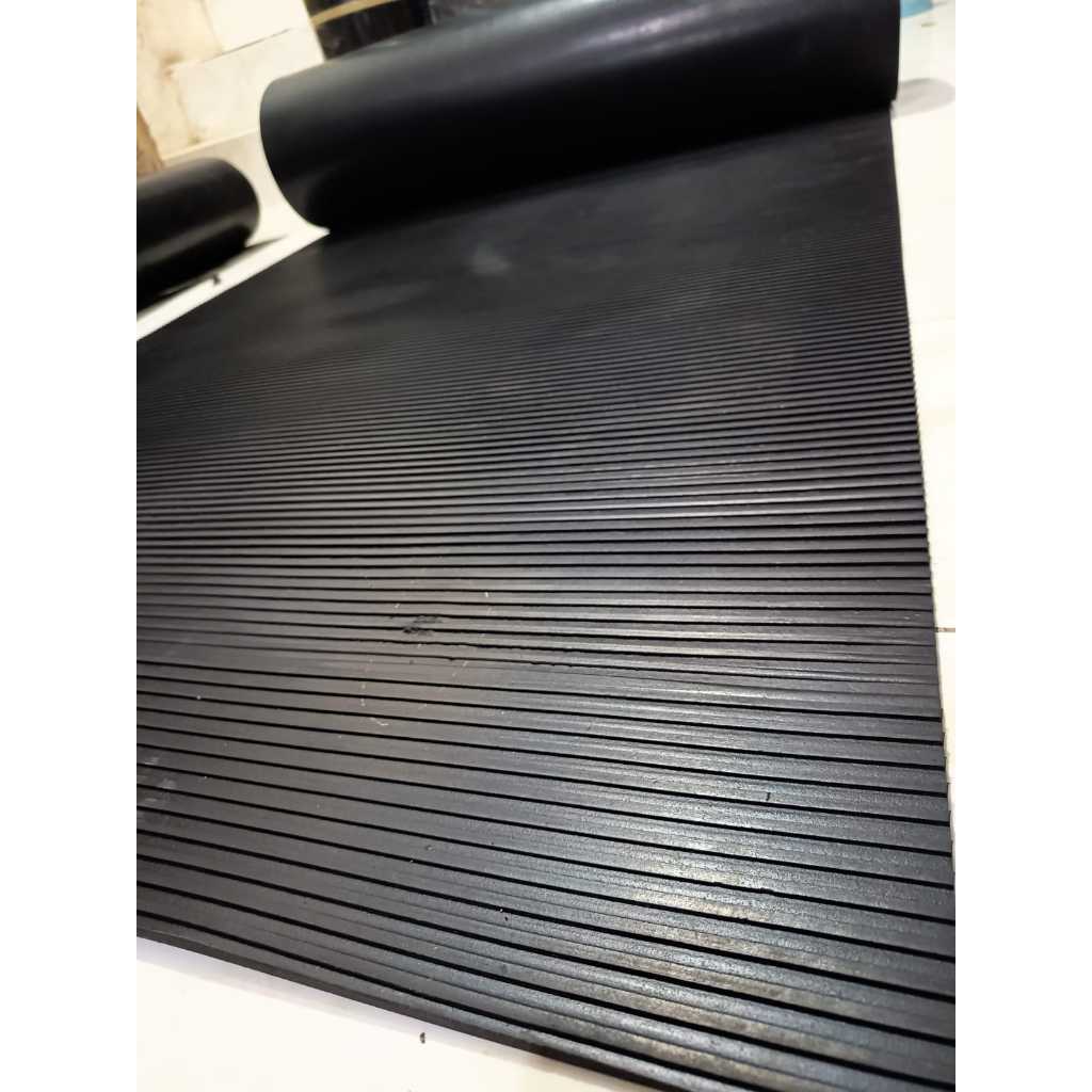 Jual KARPET KARET ROLL ANTI SLIP MOTIF GARIS HITAM HARGA METERAN TEBAL 6MM | Shopee Indonesia