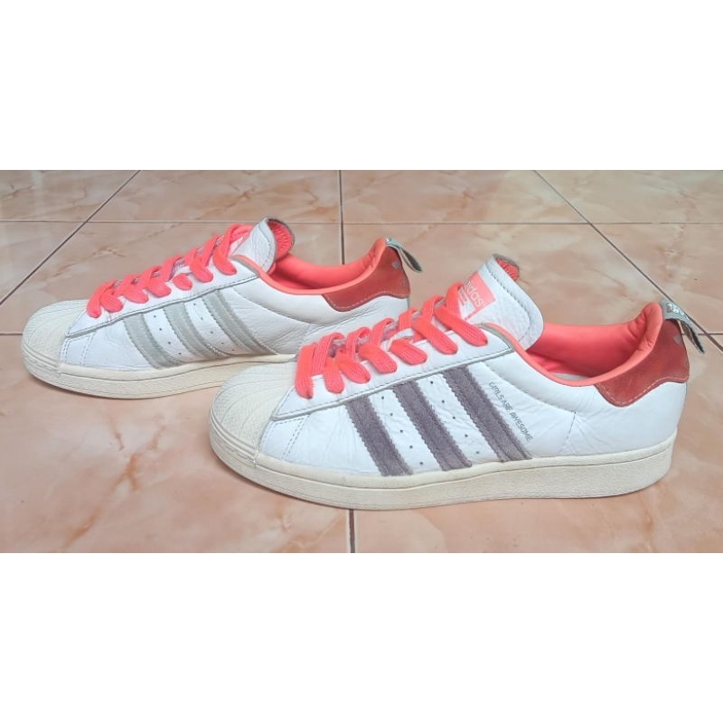 Jual Garis tiga cassual size 40 insole 24,5 made in Vietnam,pemakaian ...