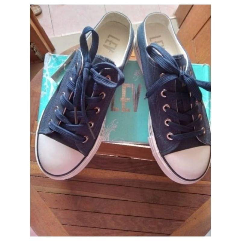 Jual sepatu sneakers wanita merk LEV Original | Shopee Indonesia